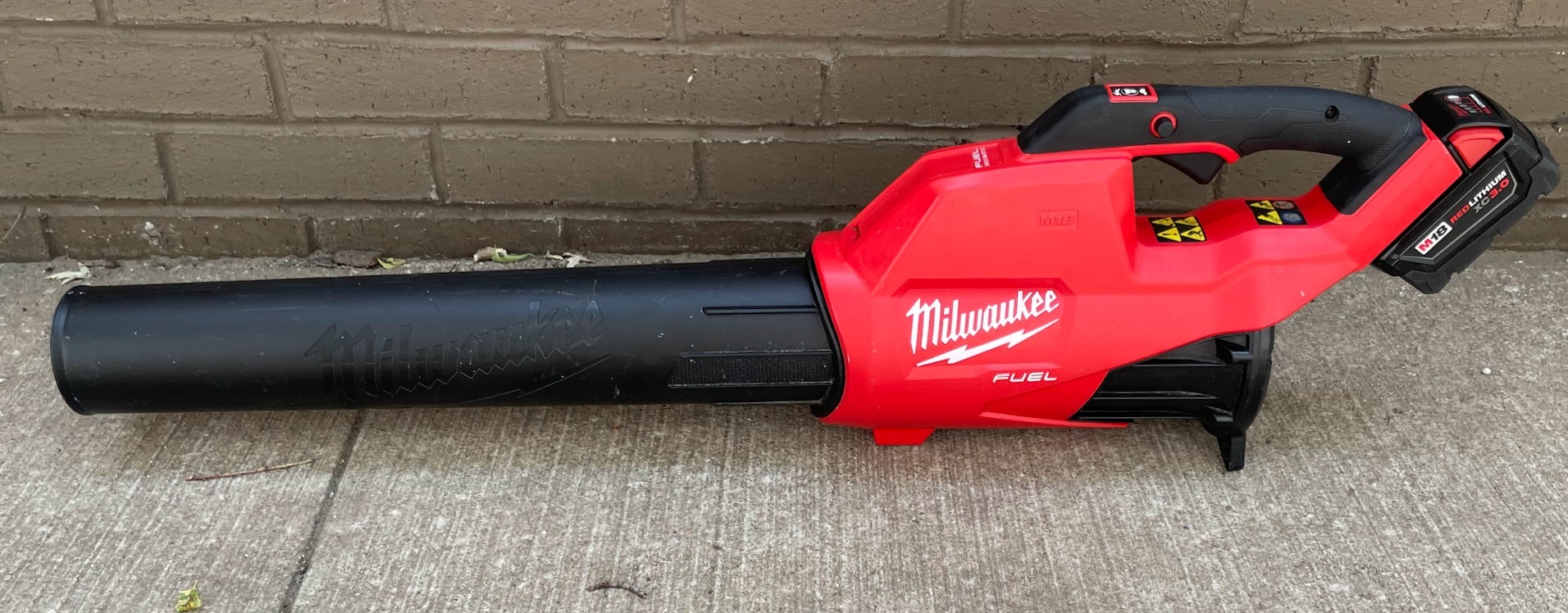 Milwaukee 2724-20 18 Volt M18 Cordless Leaf Blower w/ Battery ...