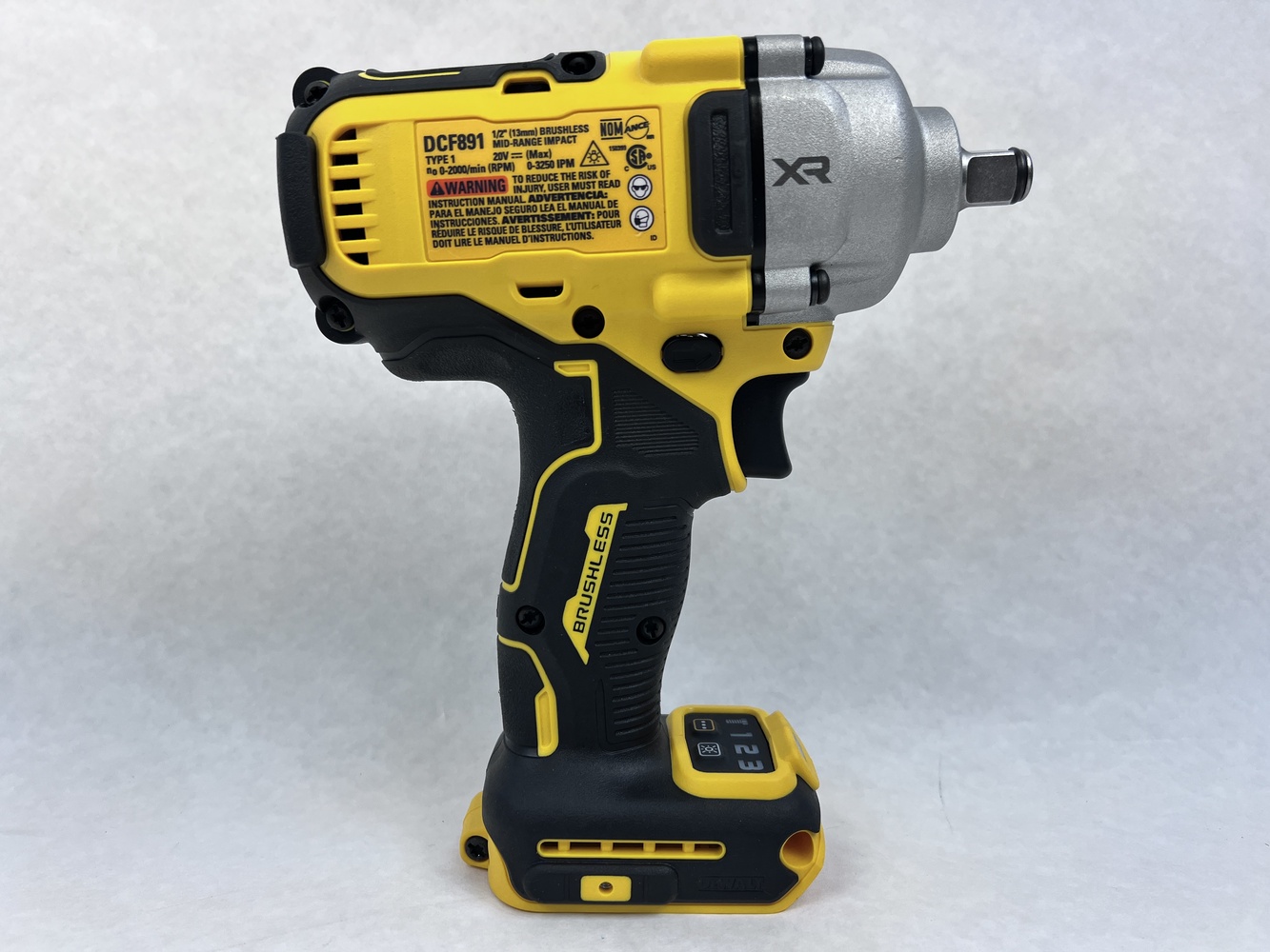 Dewalt 20V XR 1/2" Impact Wrench with Hog Ring Anvil (Tool Only ...