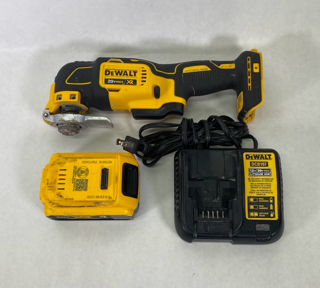 DeWalt DCS355 Cordless Oscillating Multi-Tool with Battery DCB204 ...