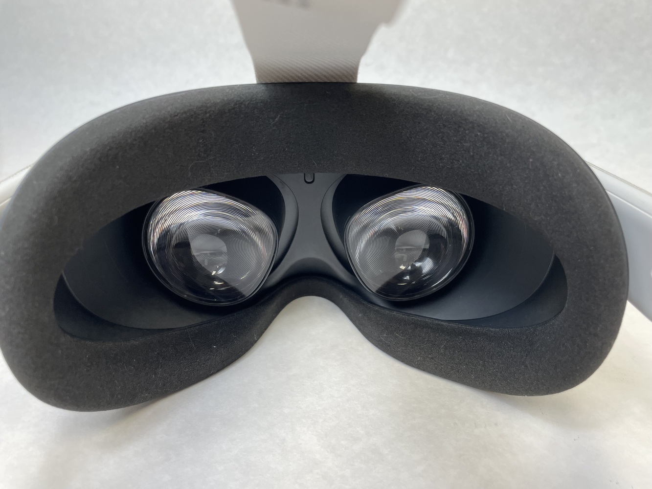 Meta Quest 2 VR Headset W/Hand Controllers - 128GB | Heartland Pawn ...