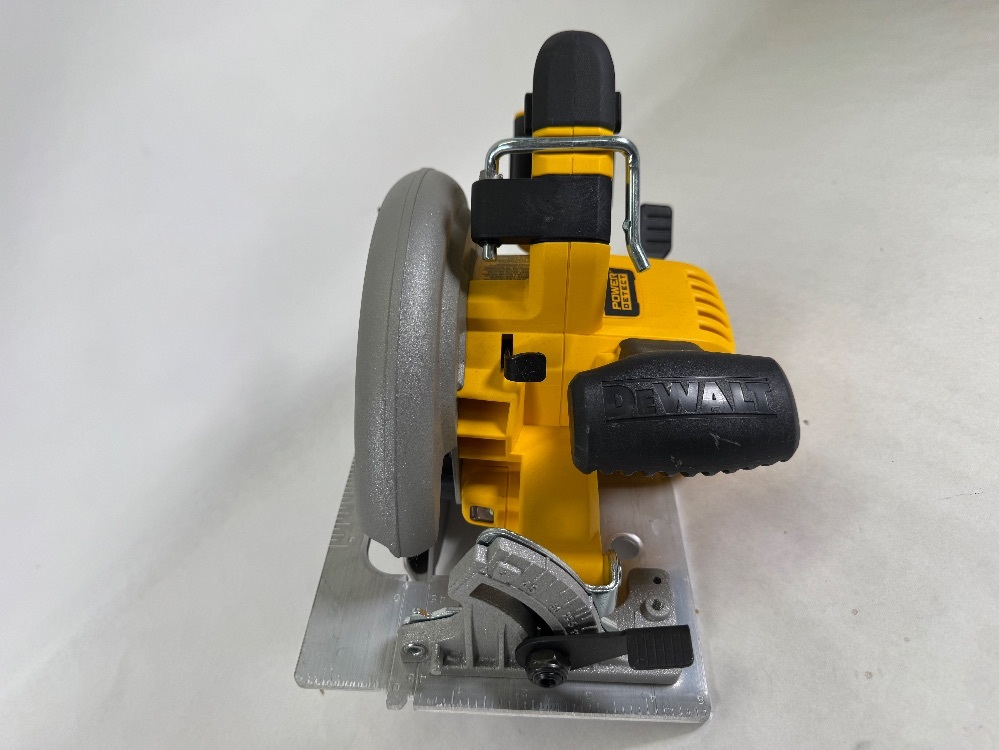 Dewalt DCS574 7-1/4 in. Cordless Power Detect Circular Saw - TOOL ONLY ...