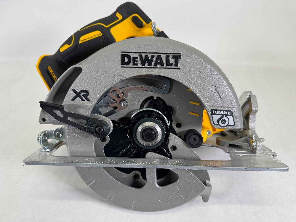 Dewalt DCS574 7-1/4 in. Cordless Power Detect Circular Saw - TOOL ONLY ...